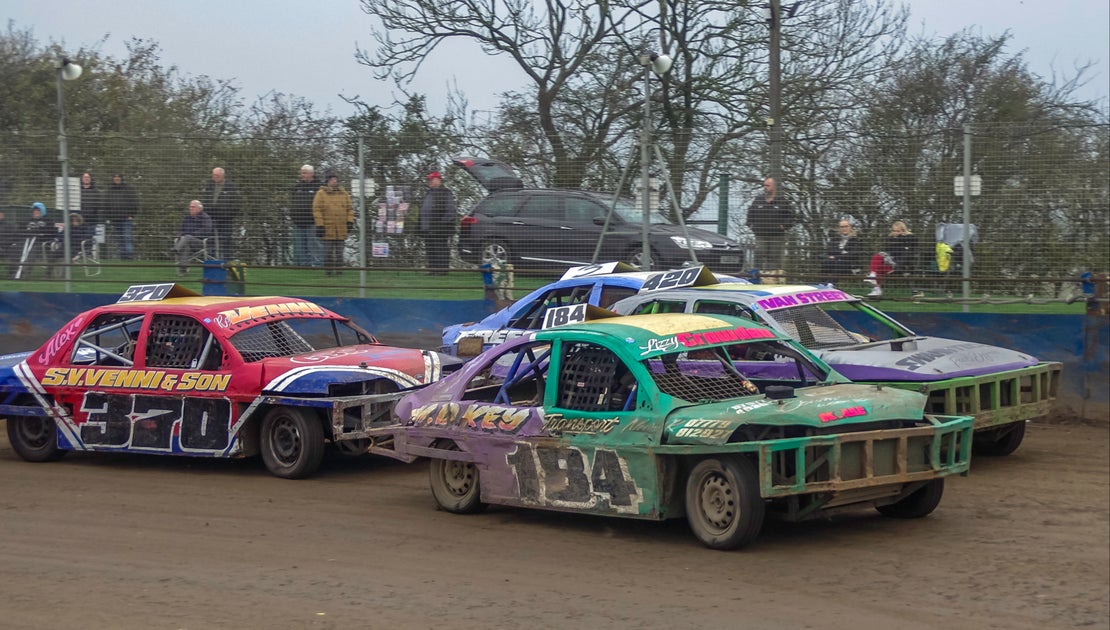 National Saloon Stock Cars | Spedeworth TV