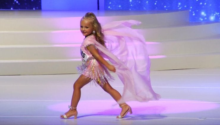 Arkansas - Clara Kate Edwards - Fun Fashion | Pageants Live