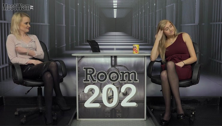 Room 202 Ep6 Harper V Emily Soup V Spaghetti Hoops