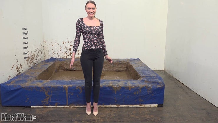 Poppy Casual In Our Mud Pit | MostWam