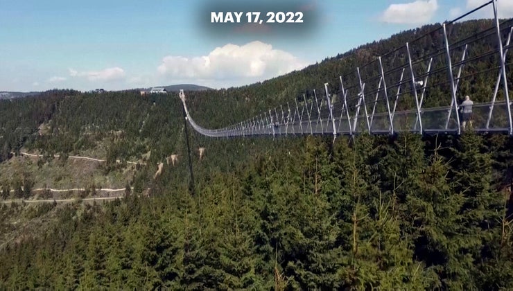 World's Longest Suspension Bridge | WORLD Watch