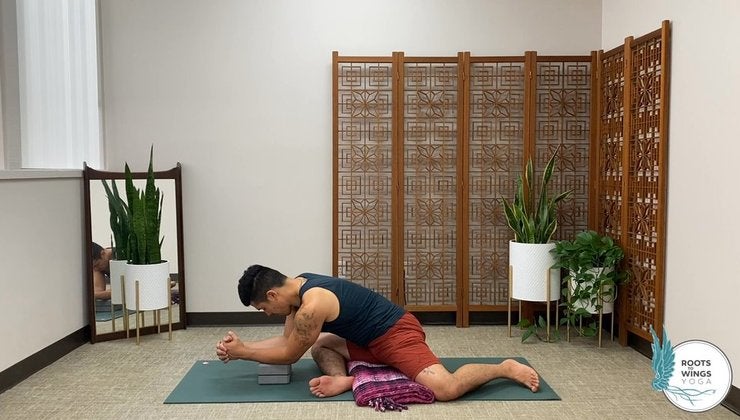Unwind Yoga: Easeful Evening Stretch | Roots to Wings Yoga Virtual Studio