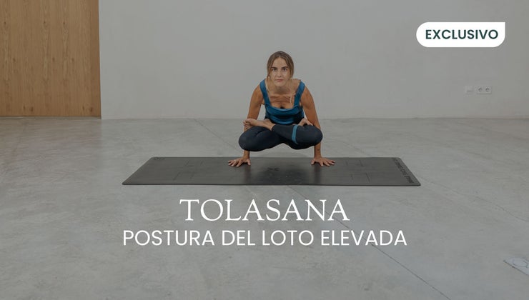 Tolasana | Postura del loto elevada