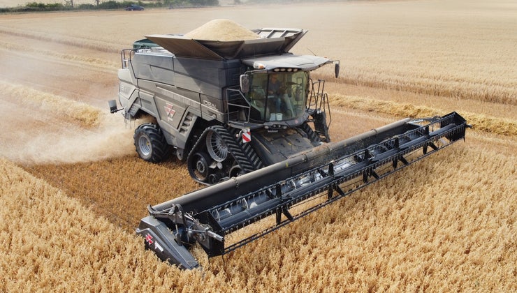 Massey Ferguson Ideal 8T Combine Harvester: CUSTOMER REVIEW | LandPowerTV