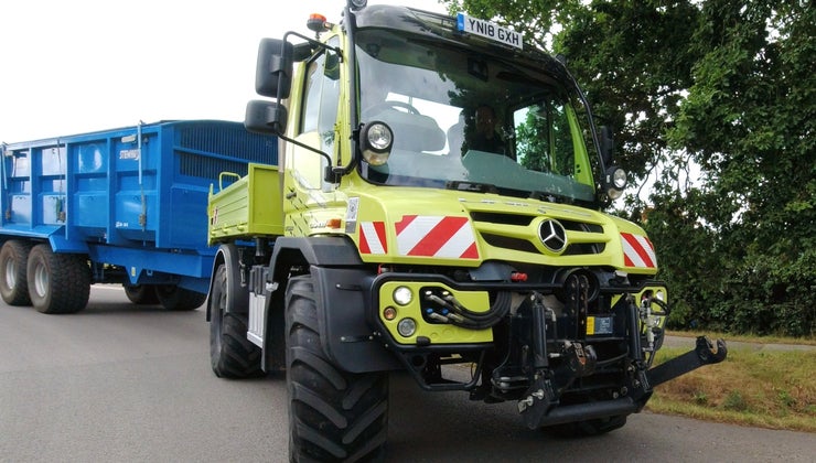 Mercedes-Benz Unimog U530 Implement Carrier: FIRST IMPRESSI | LandPowerTV