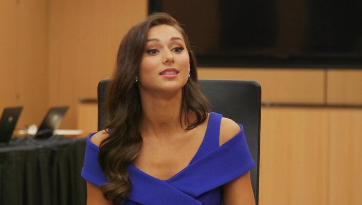 Miss Hawaii 2020 - Nikki Holbrook - Interview | Pageants Live