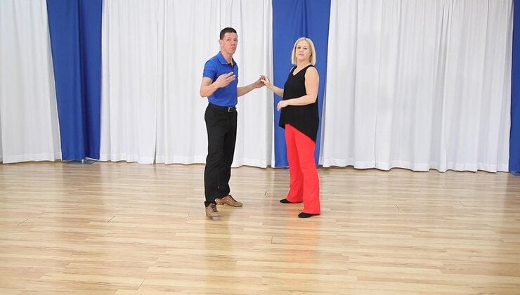 Cha Cha Basics (7 best beginner patterns)