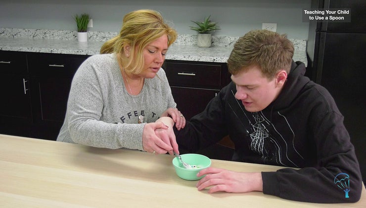 How Do You Teach an Autistic Child to Eat With a Spoon? ABA