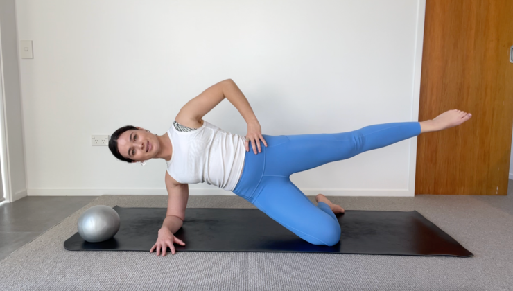 Class Of The Week, Mat Pilates for Side Body Strength | Barre Base Anywhere