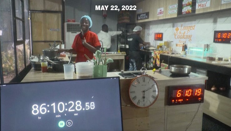 Non-stop cooking record | WORLD Watch