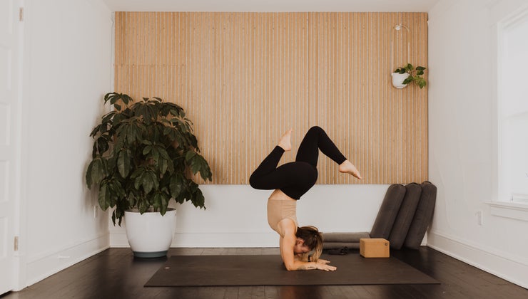 September 20 | 30-min. Strong + Bendy: Pincha Mayurasana