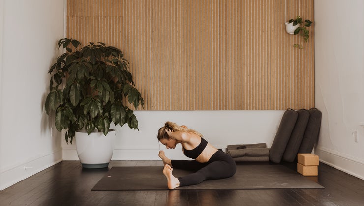November 10 | 45-min. Strong + Bendy: triangle, frog pose + middle ...
