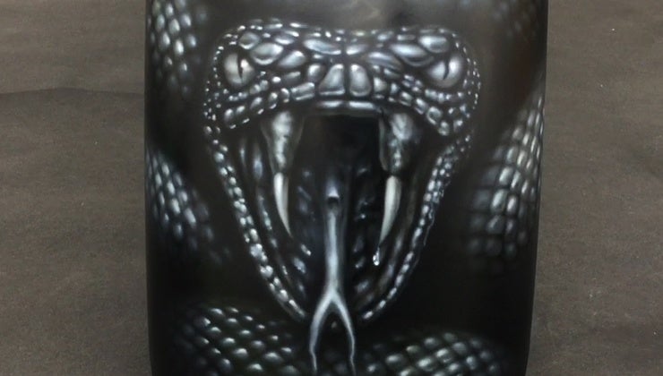 How to airbrush a detailed snake head | Airbrush University