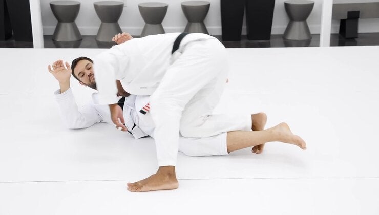 Leg Weave Grips And Hips | One Jiu Jitsu