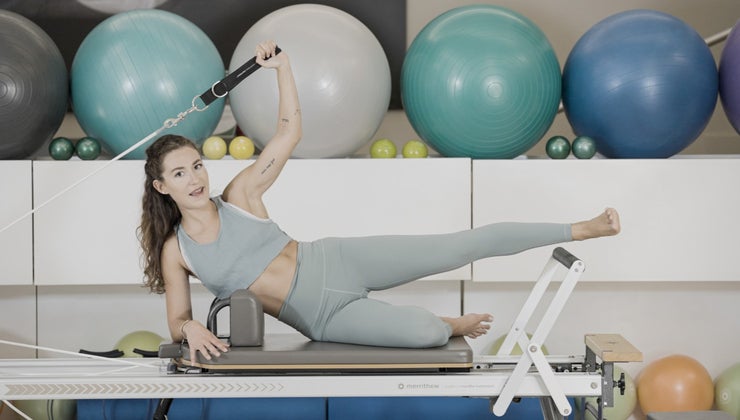 Pilates Reformer workout with Maya (EN)