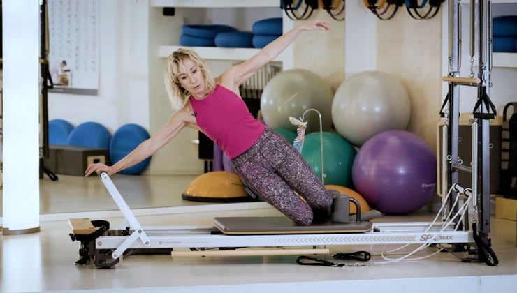 Mermaids, Knee Stretches, Single Thigh Stretch, Star Prep (Tutorial)