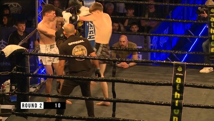 Alfie Huntley Vs Isaac Edlin - 60kg Amateur Muay Thai - Diamond Fight ...