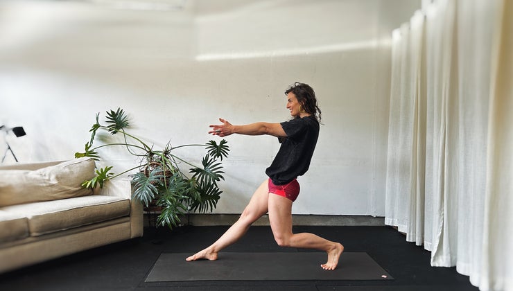 Diagonal Lunge Reach Forward: 5 Pose Flow