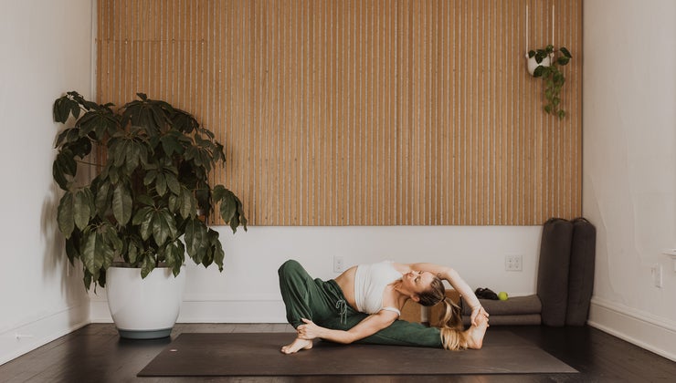 May 22 | 60-min. Spicy Side-body Funky flow | The Collective Kula