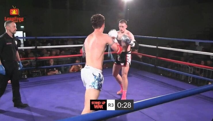 Tommy Edwards Vs Rob Ruggiero . 75kg Muay Thai Bout On Stand Up War ...