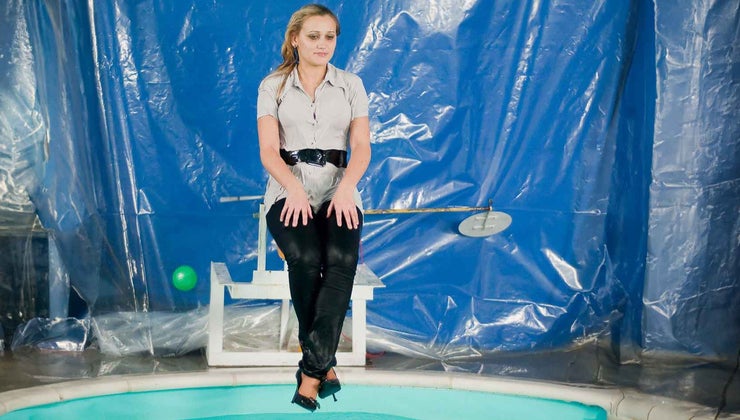 Pool Dunk - Monika - T491c6 | WAM TV