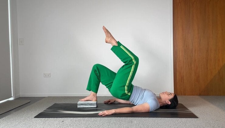 Class of the Week - Mat Pilates, Block Party | Barre Base Anywhere