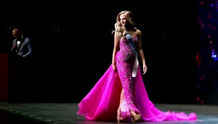 Moore County Teen - Emma Taylor - Evening Gown | Pageants Live