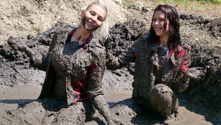 Their first mud session - T1114c8