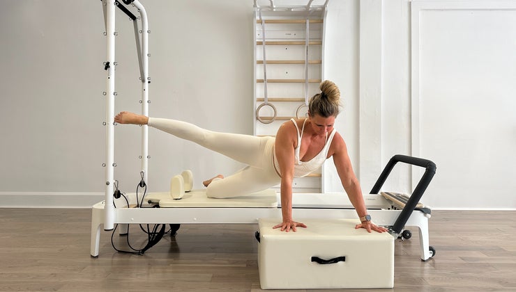 Side Body on the Reformer with Jamie • INT • September 25th, 2024