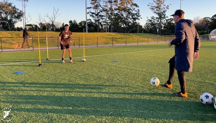 Passing, 1st Touch, Awareness Saq