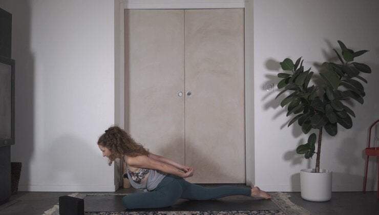 All Around Flow : une séance mi-flow mi-stretching douce & polyvalent