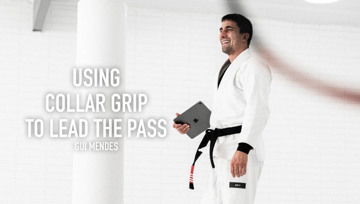 Using Collar Grip To Lead The Pass