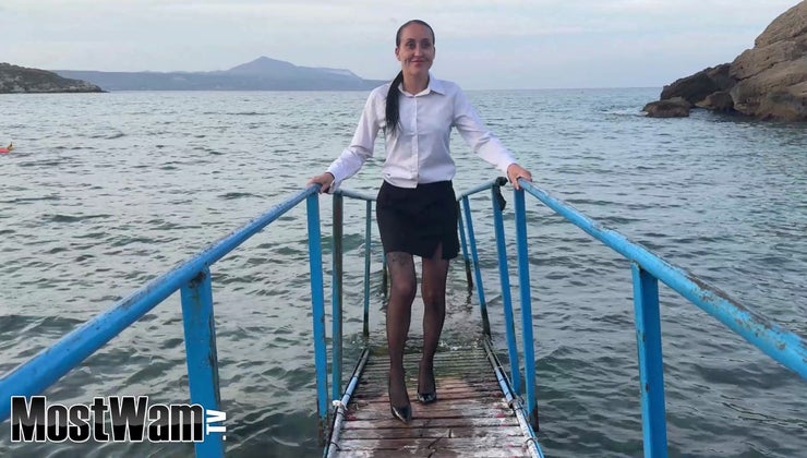 Ss2025_05_lily_crete_jetty | MostWam