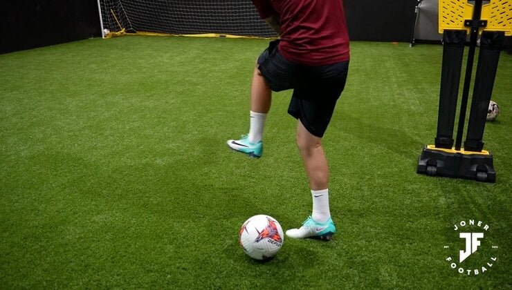 Left-Foot Finishing Drill Combo | Indoor Sessions