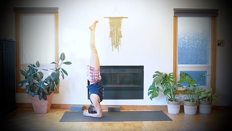 Headstand Flow (39 Min)
