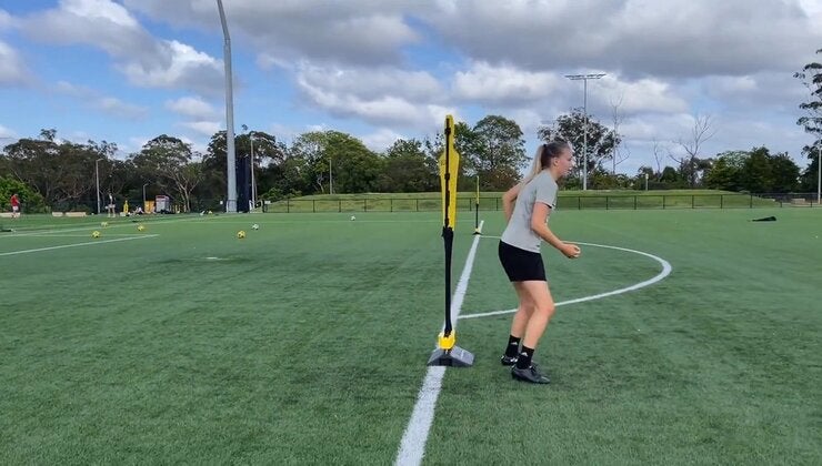 Simple Centre Back Drill | Defenders Only