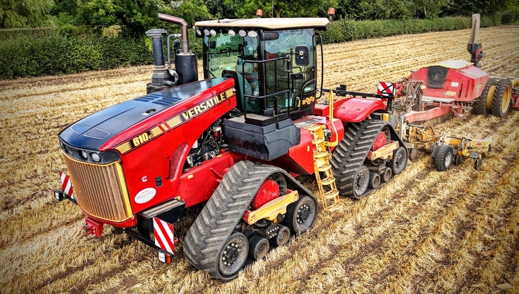 CUSTOMER REVIEW: Versatile DeltaTrack 610DT four-track tractor ...