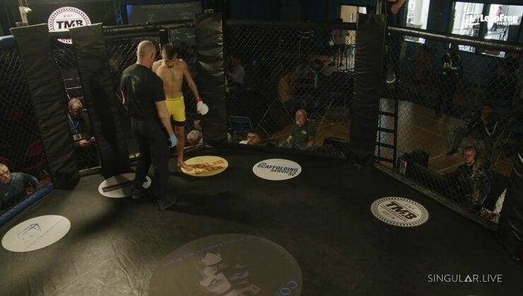 Roy Pugh Vs Thomas Mulhall - 57kg Amateur Mma Bout - Combat Kings 6 ...