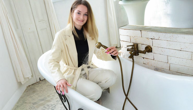 A story with a book - T1054c3 | WAM TV