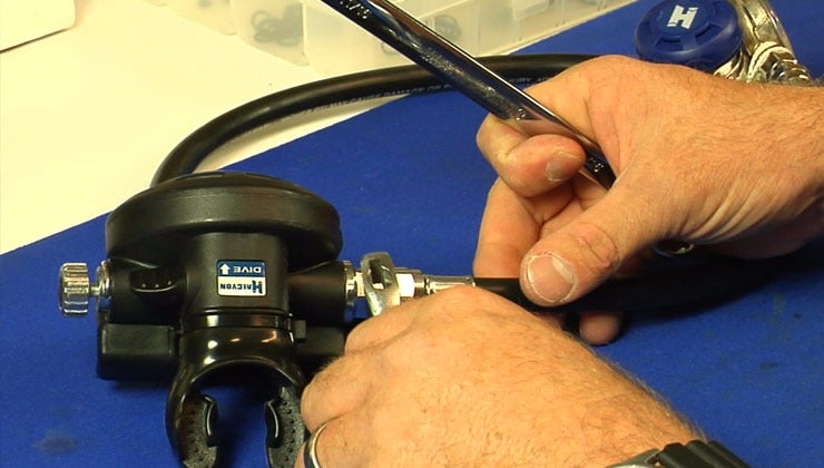 Expert Tips for Scuba Diving Regulator Care and Maintenance