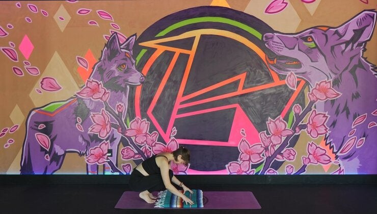 Mini Moon Flow with Amelia