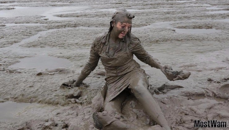 Office Outfitted Sam In The Mud | MostWam