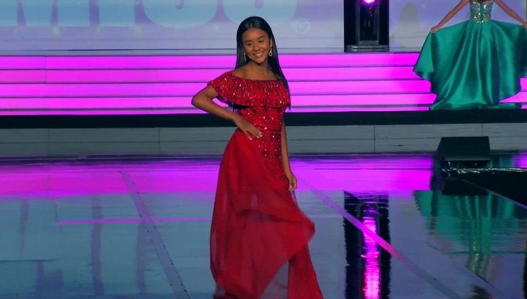 Alyssa Hernandez At 2019 Unm Preliminary Runway Pageants Live