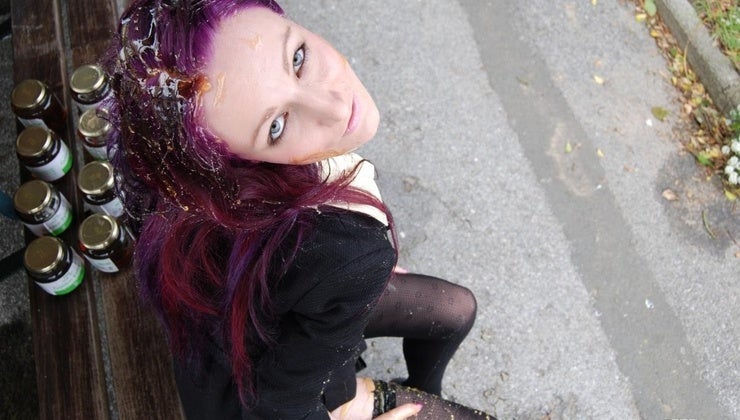 Sticky Nikki | MostWam