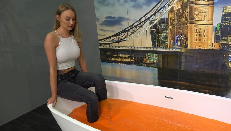 Lila's Orange Gunge Bath | MostWam