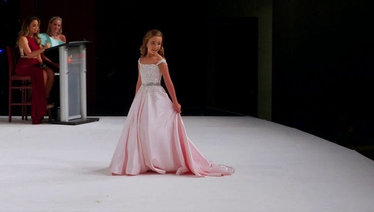 Anna Rinnier - Princess - Evening Gown at 2019 IJM | Pageants Live