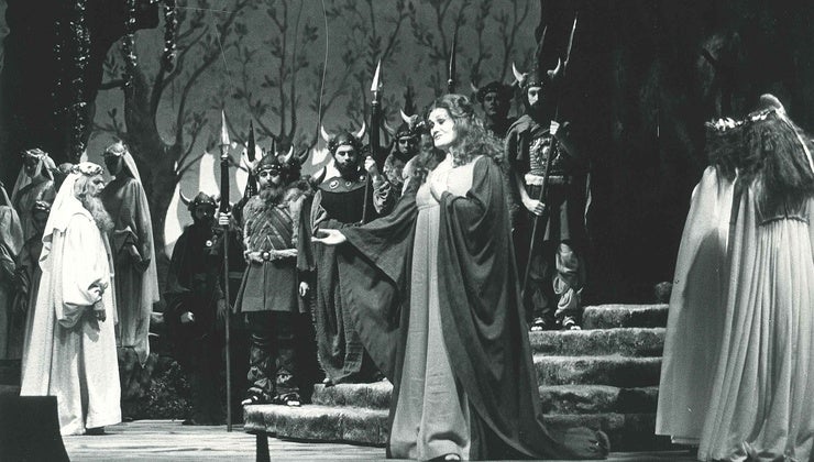 Norma (1978) | Opera Australia on demand