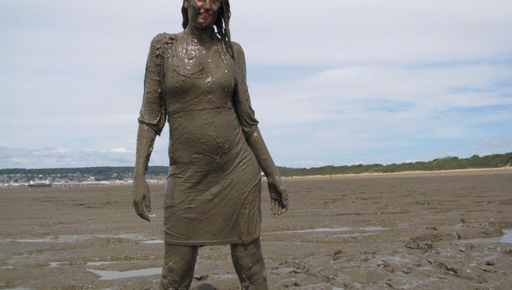Jemma Rolls In The Mud | MostWam