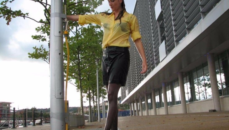 Viv's Turn For A Sexy Streetsplash Shower | MostWam