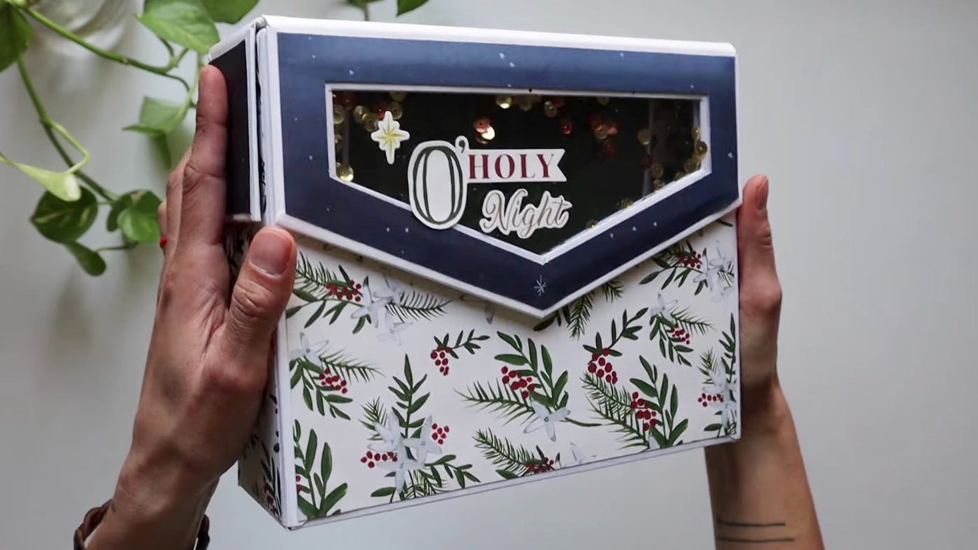 Mini Album Scrapbook Tutorial Classes Start to Finish